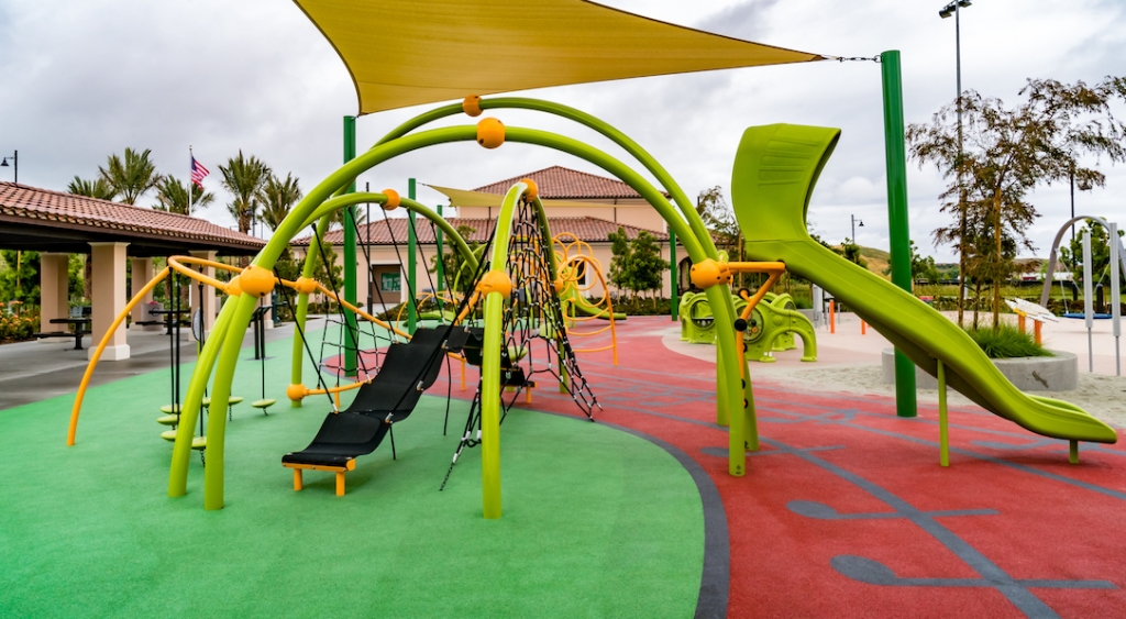 Playground Surfacing That Makes A Visual Impact | SpectraTurf